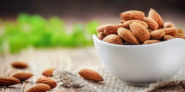 Que se passe-t-il s'il y a des amandes tous les jours