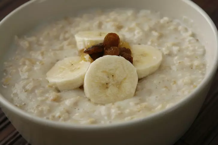 Ata # 3 - Na fa'afefea ona le toe avea le oatmeal ma mea'ai a tagata matitiva ma avea ma fa'ailoga o le ola maloloina