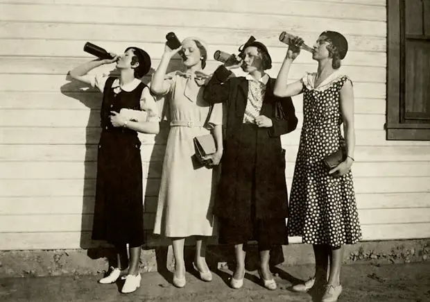 Women and alcohol photo 5.jpg