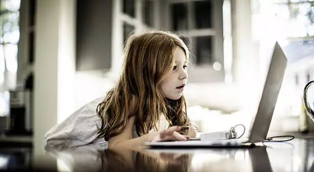 Kinder im Internet: Ist die Sorge der Eltern gerechtfertigt?