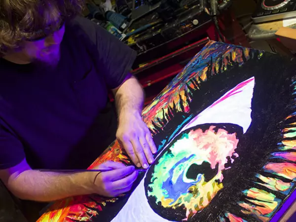 आत्म्याने मजबूत: अंध कलाकार जॉन ब्रॅम्बलिट