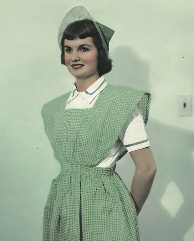 The history of the nursing uniform in 20 photos