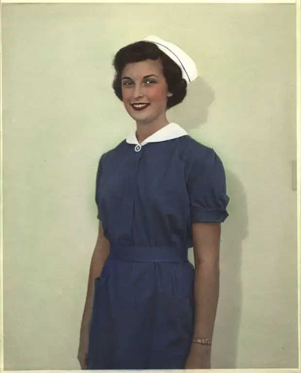 The history of the nursing uniform in 20 photos