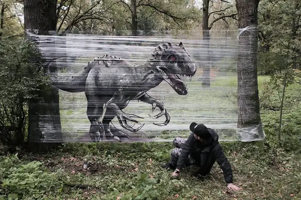 Cellograffiti: graffiti idasanzwe mumashyamba numuhanzi Evgeniy Ches