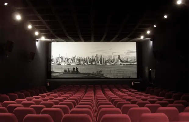 Vá para os filmes e sobreviva: a história dos primeiros cinemas