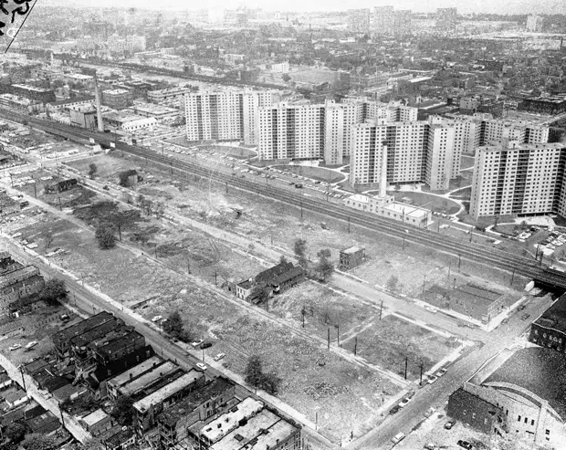 Ao ambadiky ny rindrin'ny ghetto: nahoana no niseho voalohany tany Etazonia ny faritra fatoriana mahazatra, nefa rava haingana?