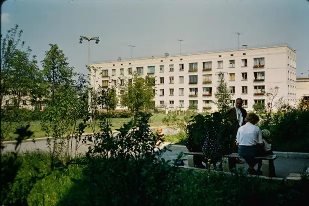 Ao ambadiky ny rindrin'ny ghetto: nahoana no niseho voalohany tany Etazonia ny faritra fatoriana mahazatra, nefa rava haingana?