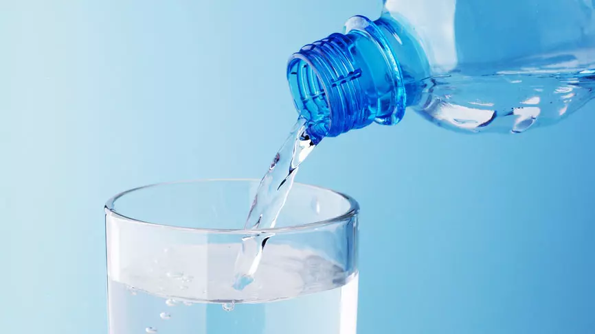 3 grunner til å ikke drikke mye vann