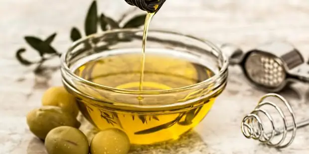 prodotti per la salute delle articolazioni: olio d'oliva