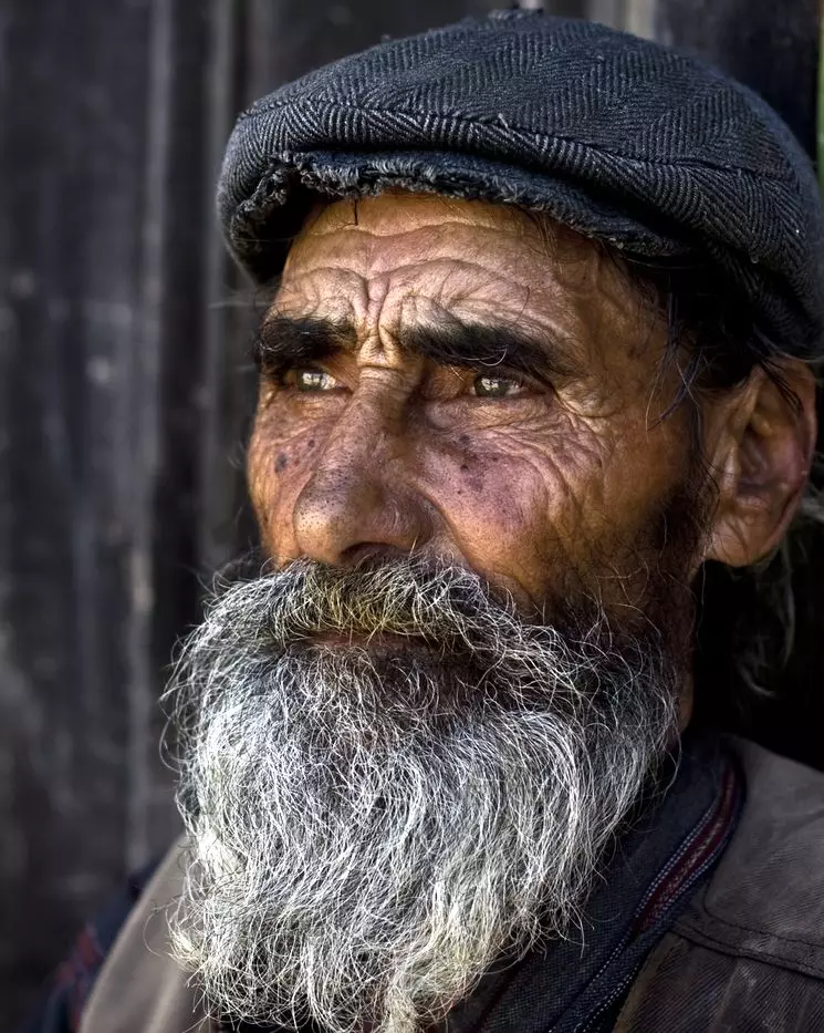 ئادەم قانچىلىك ياشىيالايدۇ