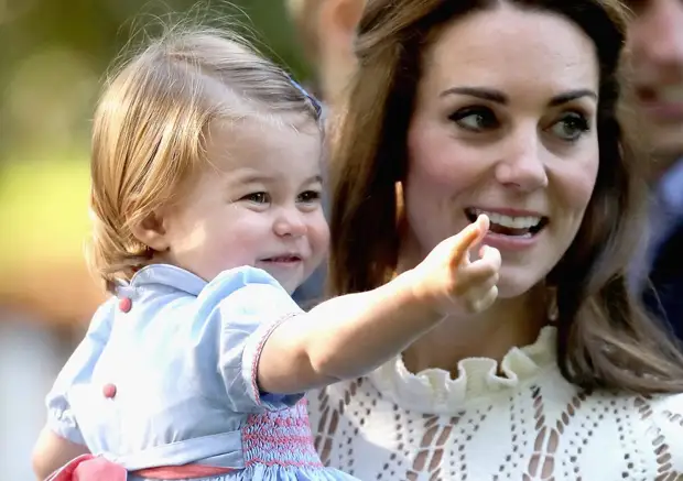 16 fotek Kate Middleton, na kterých se poznává obyčejná máma