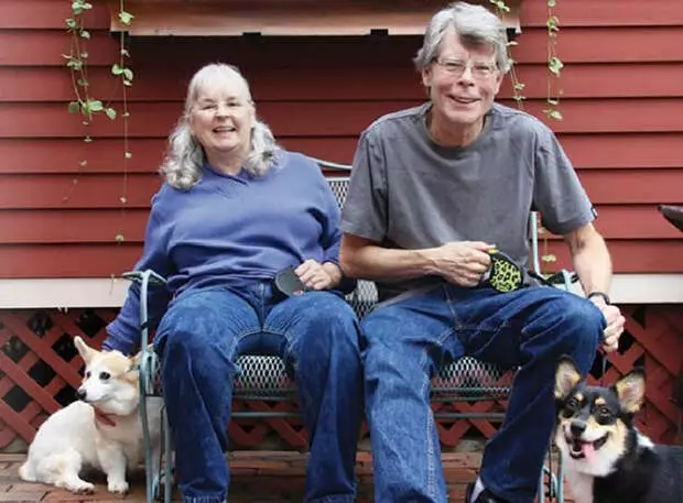 Stephen King alkoolik dhe Tabitha Spruce pa të meta: dashuri që mposhti varësinë