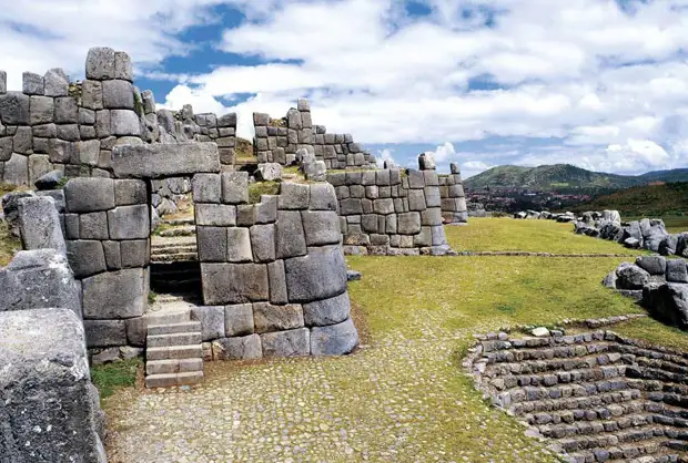 Las estructuras más misteriosas del planeta que han sobrevivido hasta el día de hoy.