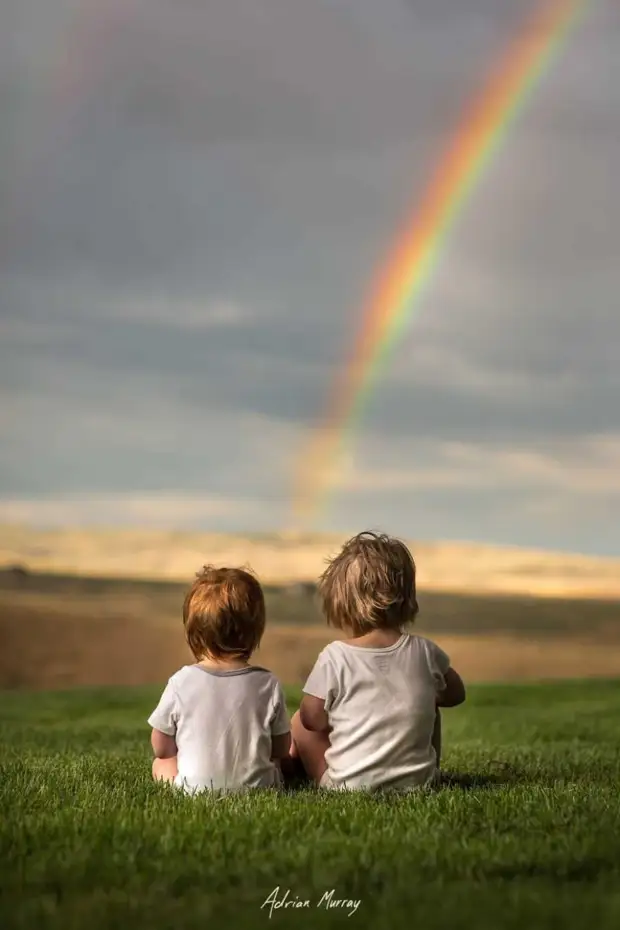 Fotografer ngarebut usum panas idyllic putrana