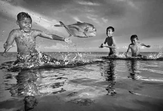 Jump, Denpasar, Bali, Indonesia. Umbhali: Agung Anom Manik.