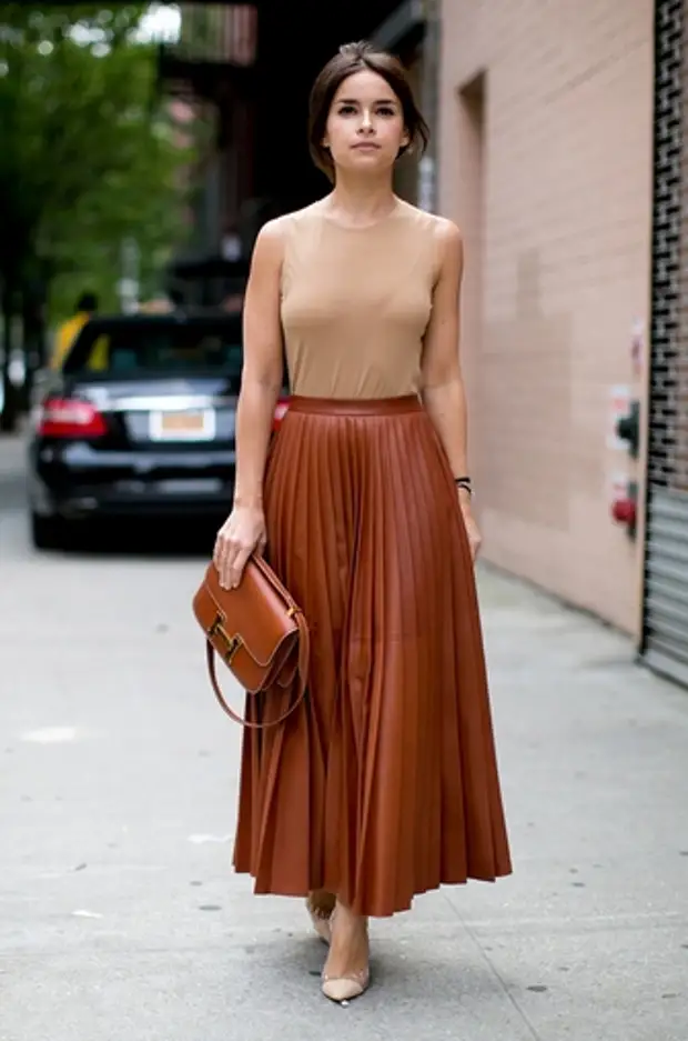 pleated and hips photo 3.jpg