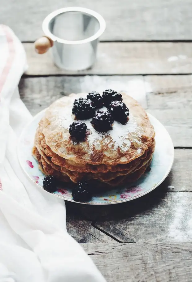 Receta petullash për Maslenitsa që do t'i pëlqejë e gjithë familja