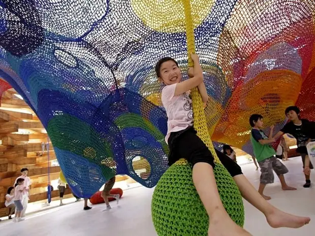 Parque infantil de punto en Xapón