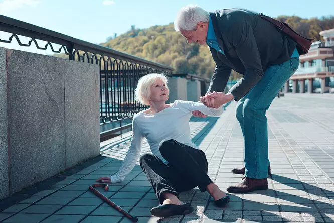 Caídas nos anciáns: podes loitar contra elas?