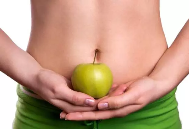 Welke vruchten helpen bij constipatie: een lijst met gezond fruit