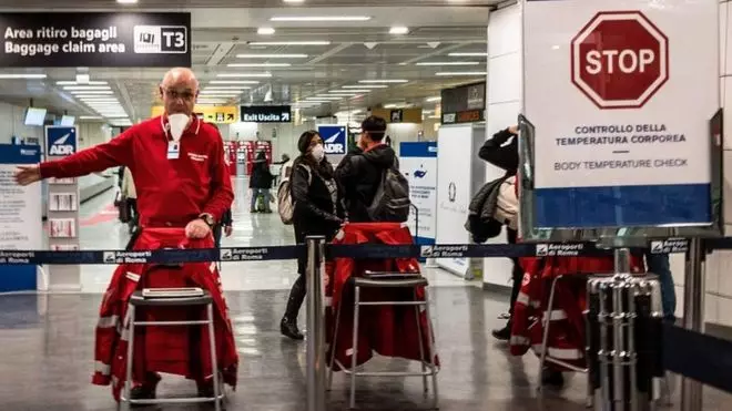 Na italských letištích probíhají screeningy na koronavirus