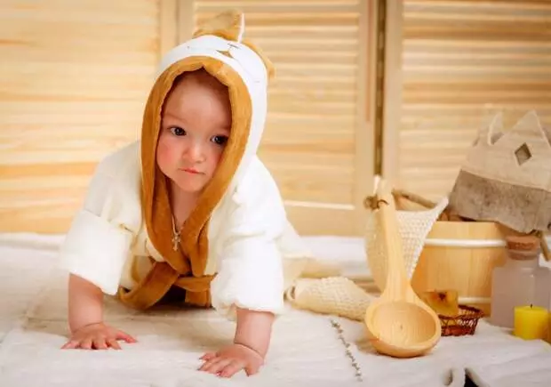 Till badet med en baby: för- och nackdelar