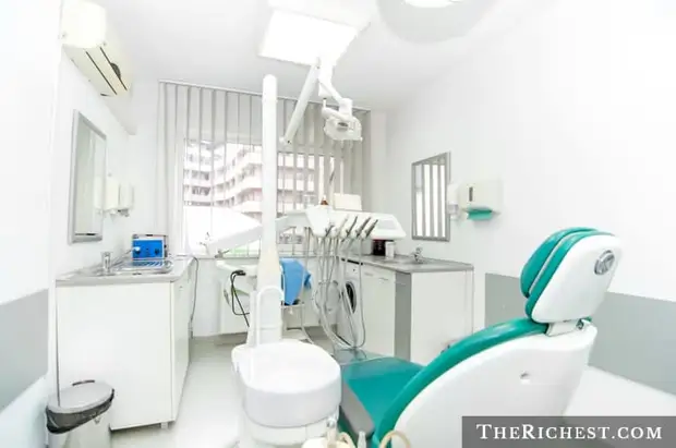 11. Equipamento odontológico segredo potencialmente perigoso, dentista, fato