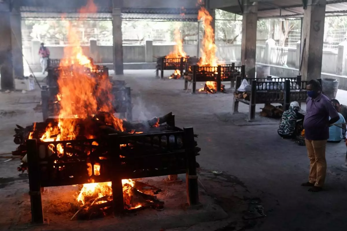 ഇന്ത്യയിൽ കൊറോണ വൈറസ് മരണങ്ങൾ വൻതോതിൽ കത്തിക്കയറുന്നു