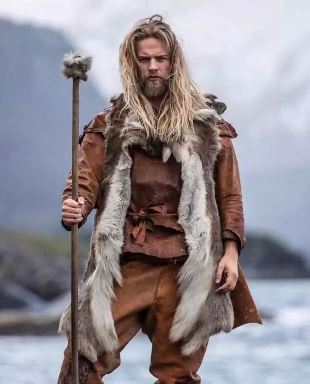 L'antico dio vichingo dalla Norvegia ha iniziato Instagram