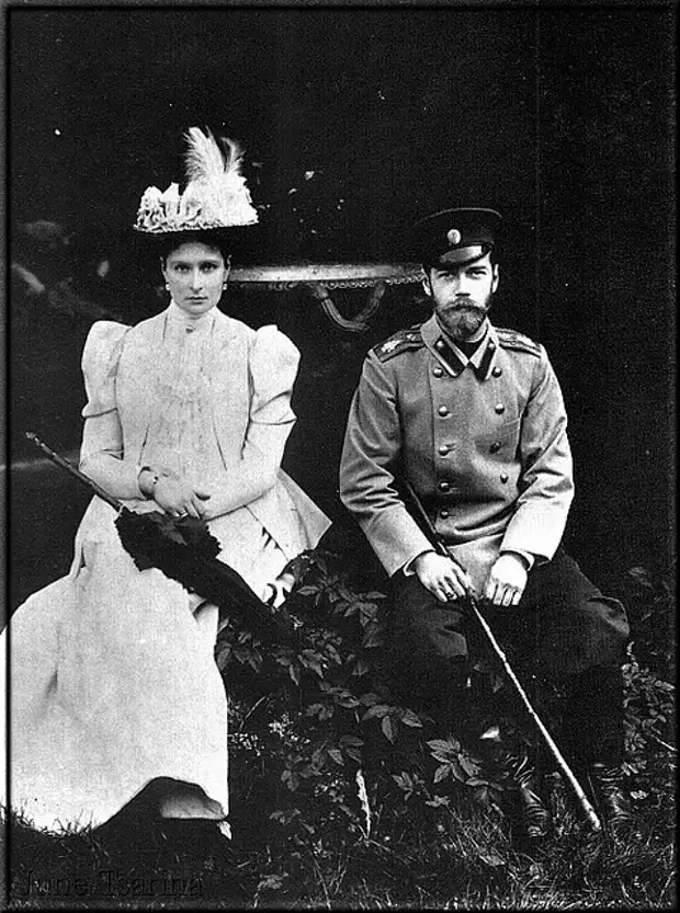 Cariad olaf y Romanoviaid olaf: Nicholas II ac Alexandra Feodorovna