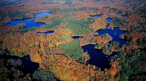 Adiviña o país a partir da foto: 20 lugares máxicos de Francia que son completamente diferentes a el