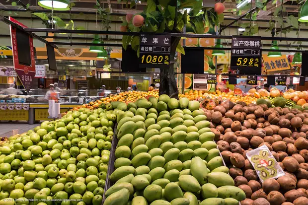 200 rubles tshiab txiv nkhaus taw! zaub mov, suav teb, suav teb, supermarket