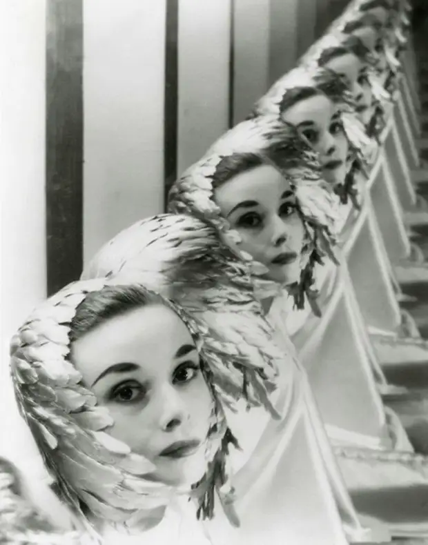 Audrey Hepburn yn in studio yn New York. Fotograaf: Erwin Blumenfeld. Mei 1952