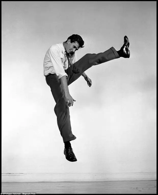 Série portrétů celebrit „The Leap“ od fotografa Philippe Halsmana