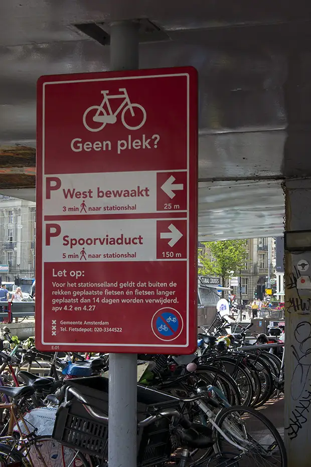 Cyclists and Amsterdam