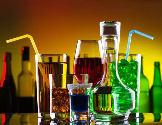 არაყი, ვისკი, ღვინო და კომპანია: ალკოჰოლის მავნებლობის რეიტინგი