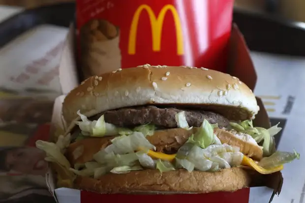 McDonald's verréid Liewensmëttel Geheimnisser fir Clienten zréck ze bréngen