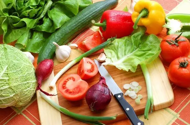 Cutting board vegies