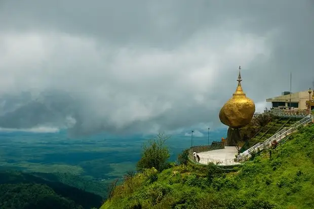 Neverjetna pagoda Chaittiyo