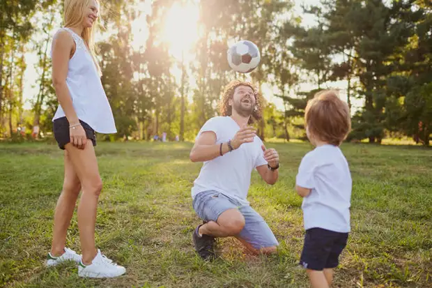 10 rodinných venkovních her: zábava pro celou rodinu