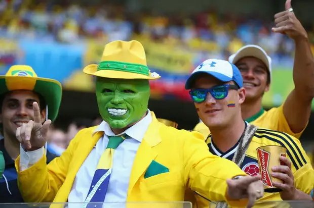 Déi hellst a verréckt Fans op der 2014 FIFA Weltmeeschterschaft a Brasilien