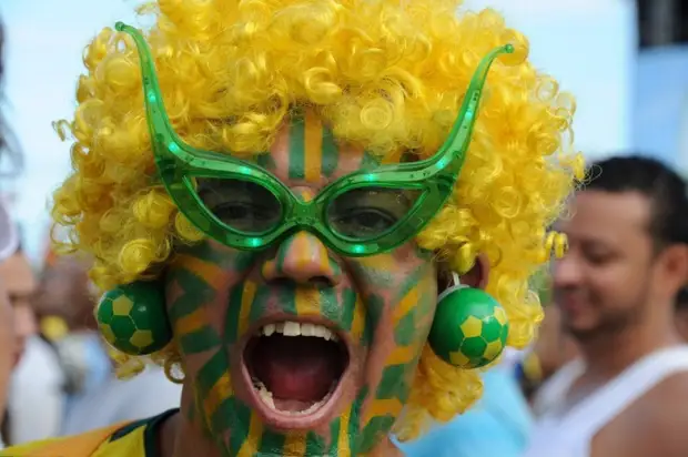 Penggemar paling cerdas dan paling gila di Piala Dunia FIFA 2014 di Brasil