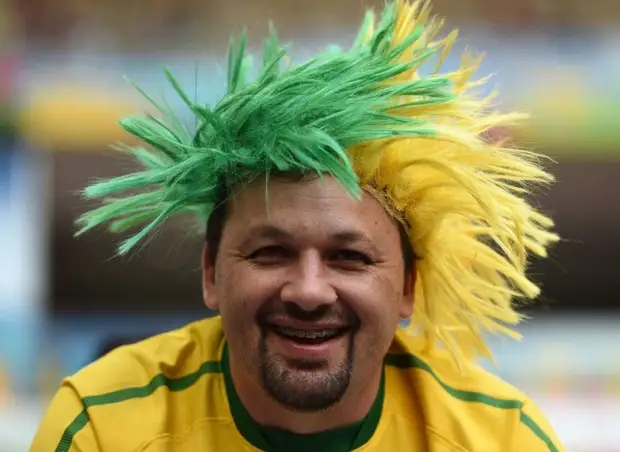 ब्राजिलमा 2014 फिफा विश्वकपमा सबैभन्दा उज्यालो र पागल प्रशंसकहरू