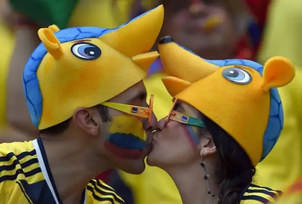 Ang labing hayag ug pinakabuang nga mga fans sa 2014 FIFA World Cup sa Brazil