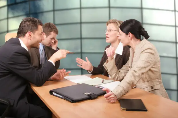 6 טקטיקות עבודה של משא ומתן מהמקצוענים