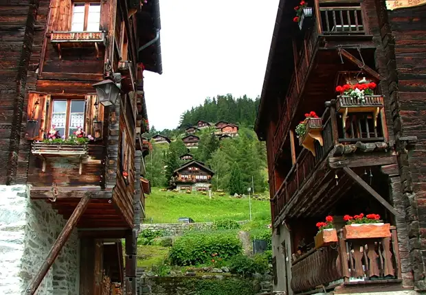 Desa Valais yang indah di Grimentz