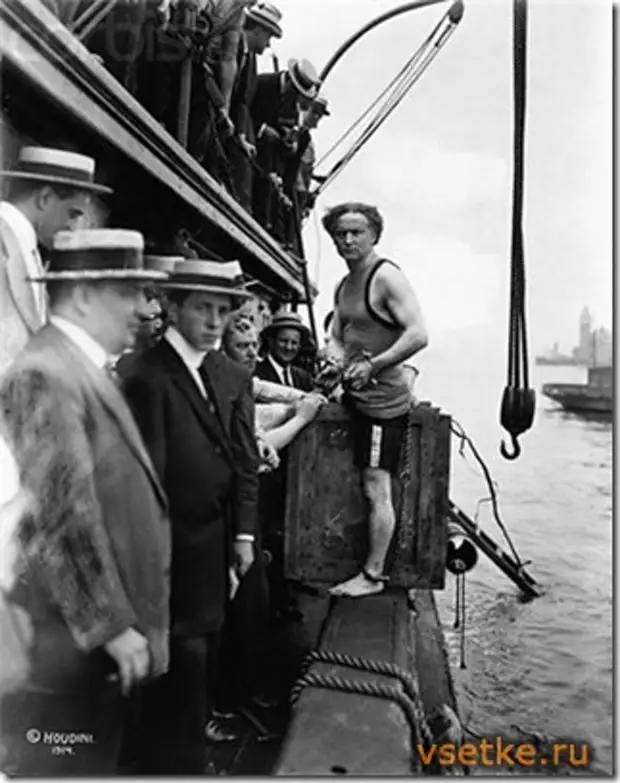 Harry Houdini - Box-sukellustemppu