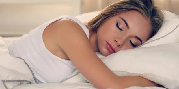 Hvorfor det er sunnere å sove på venstre side enn å sove på høyre side