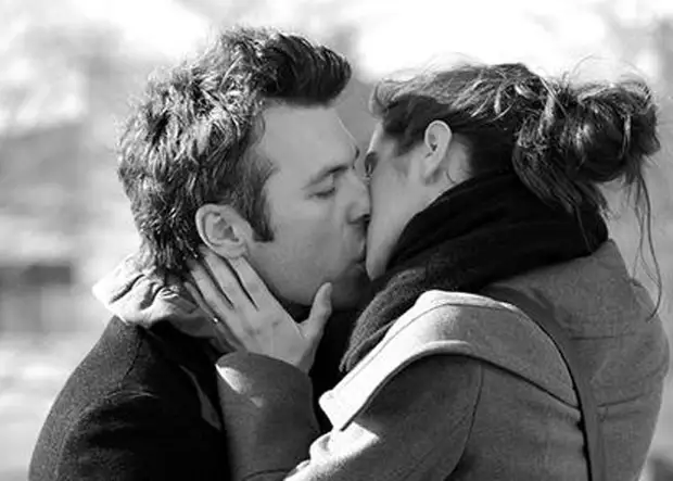 10 interesting and unexpected facts about kissing