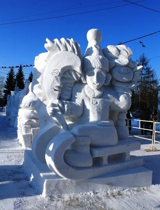 Festival delle sculture di neve a Novosibirsk